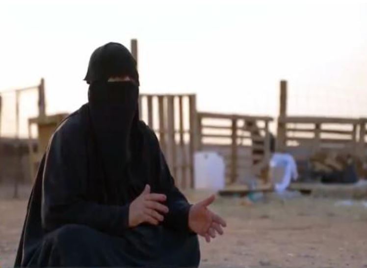 أصبر عن عيالي بس ما أقدر أصبر عنهن.. شاهد: أم ناصر الحايلية تروي قصة ...