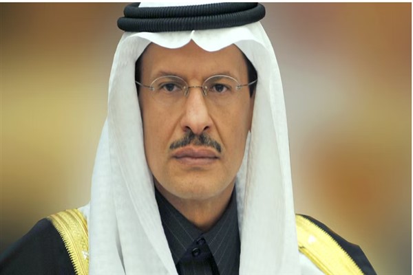 وزير الطاقة يلتقي نائبة رئيس الحكومة الإسبانية ويؤكدان أهمية تعزيز التعاون