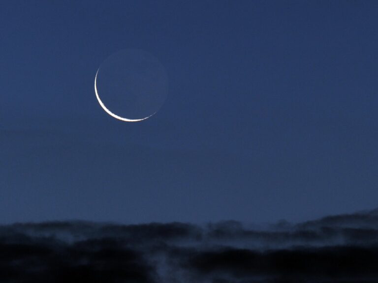 مركز الفلك الدولي يعلن عن أول أيام شهر رمضان